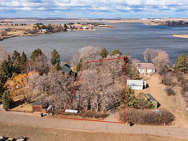 16 Patterson Lake Dr, Dickinson, ND 58601 | Zillow