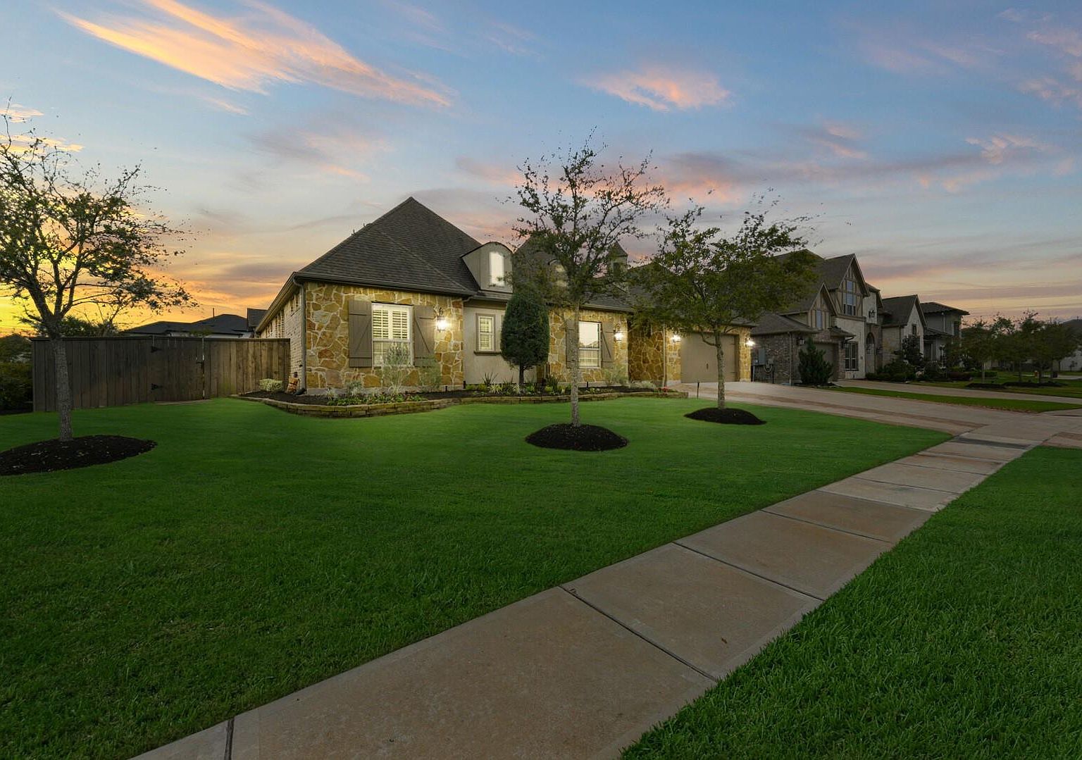 2548 Scenic Hills Dr, Friendswood, TX 77546 | MLS #62792700 | Zillow