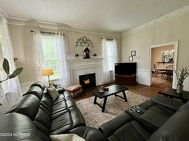 18601 Harry Malloy Road, Laurinburg, NC 28352 | Zillow