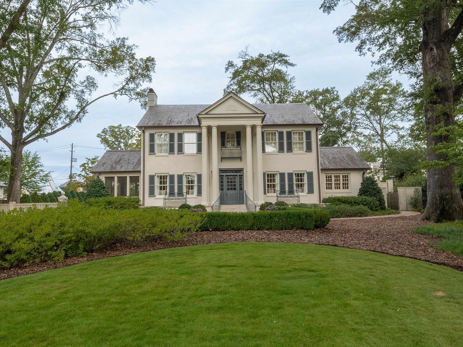 2540 Canterbury Rd S, Mountain Brook, AL 35223 | Zillow