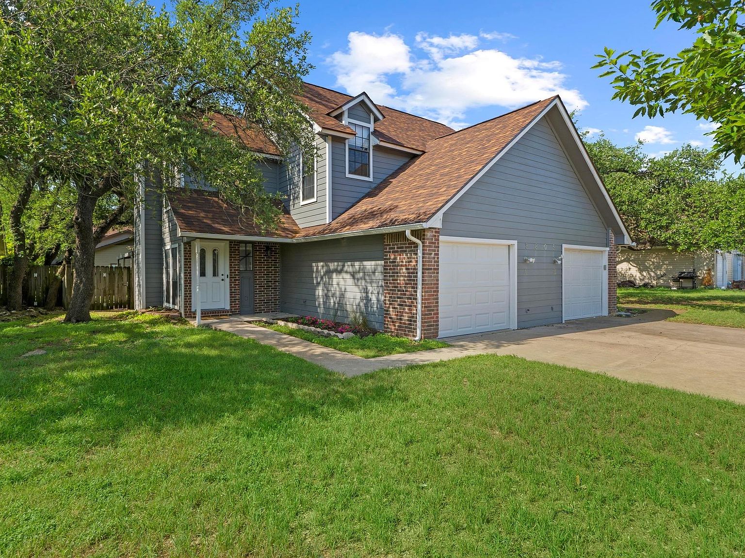 8805 Clearbrook Trl #A, Austin, TX 78729 | MLS #3293325 | Zillow