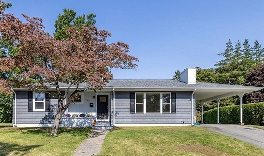 258 Mohawk Rd, Somerset, MA 02726 | Zillow