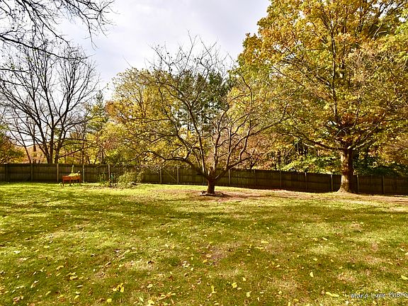 41W058 Colson Dr, St Charles, IL 60175 | Zillow