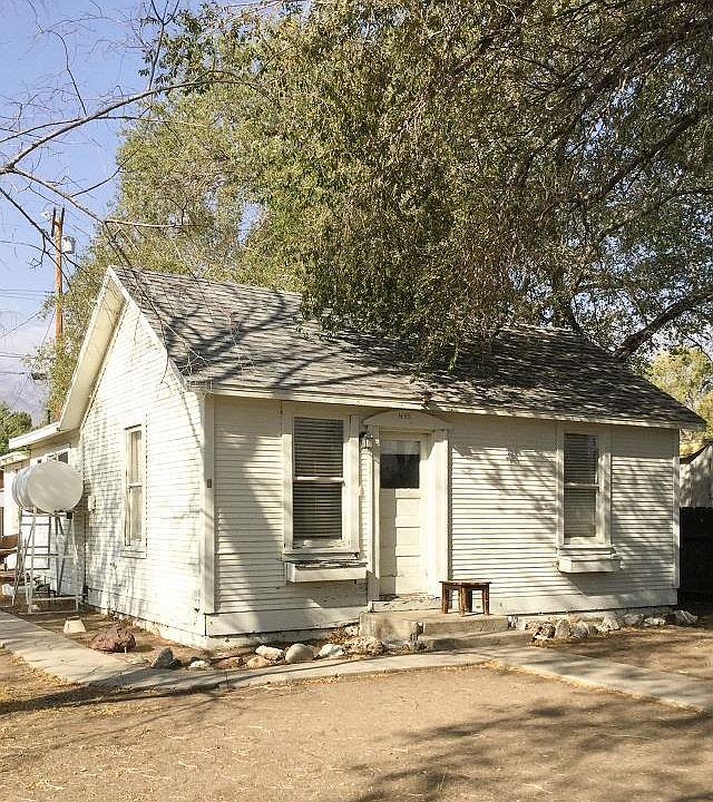 435 N Jackson St, Independence, CA 93526 | Zillow