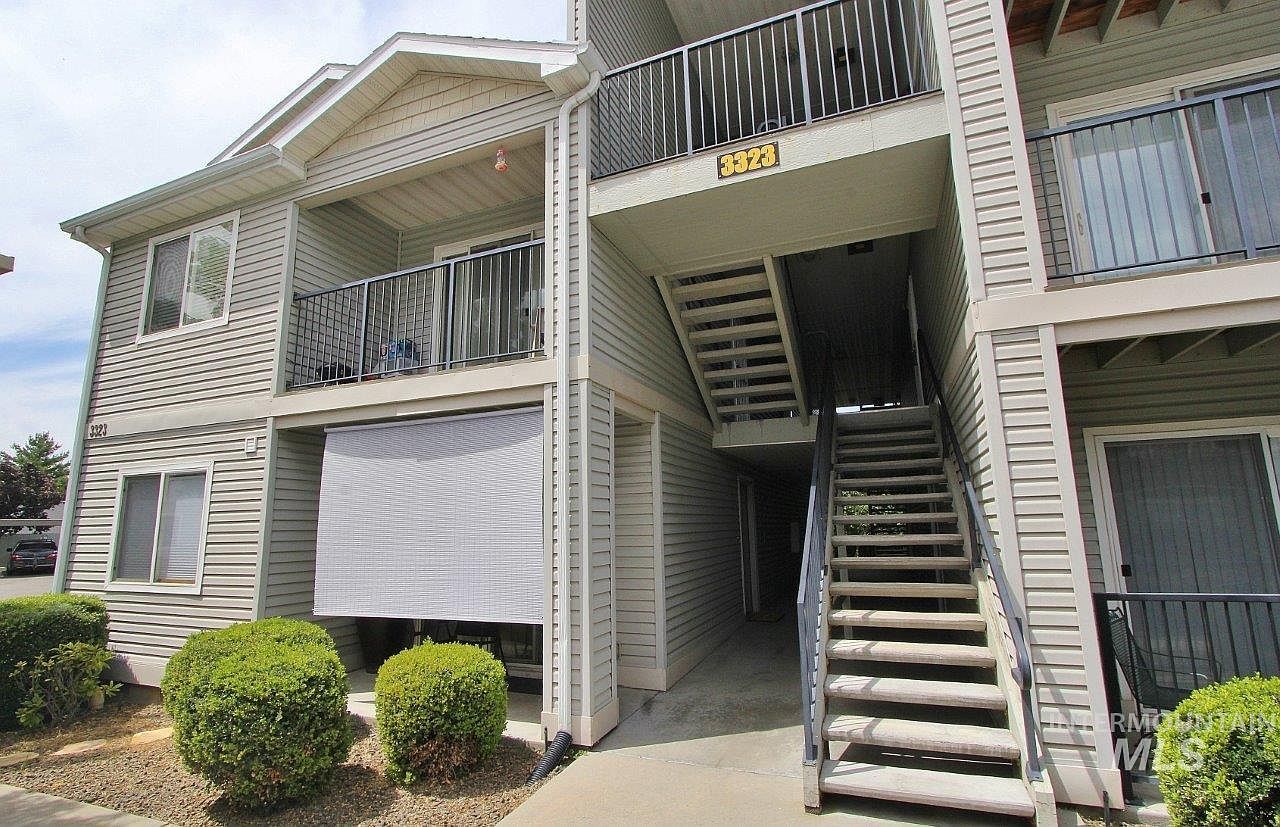 3323 N Lake Harbor Ln #302, Boise, ID 83703 | Zillow