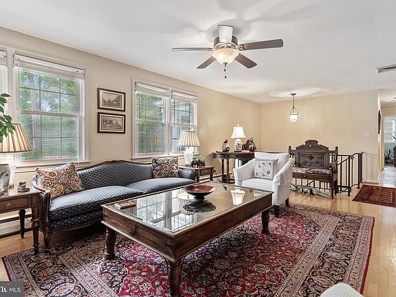 3711 Great Neck Ct, Alexandria, VA 22309 | Zillow