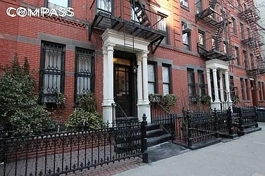 421 East 81st Street #3R in Yorkville, Manhattan | StreetEasy