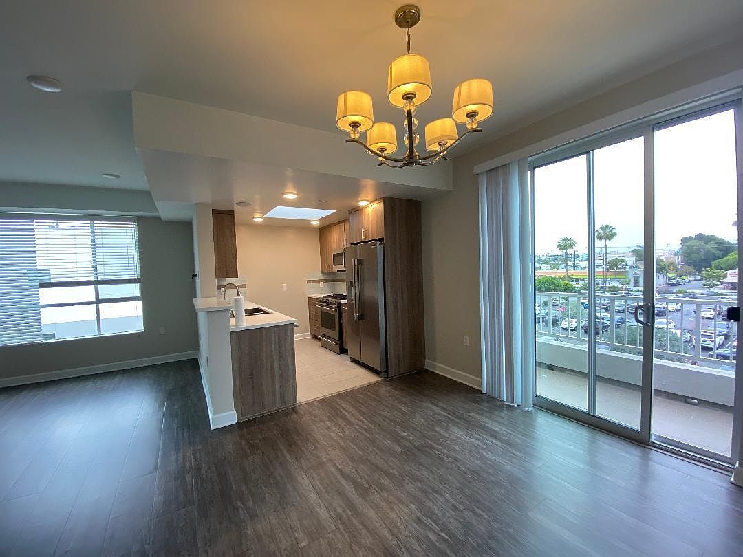 10909 Hartsook St #302, North Hollywood, CA 91601 | Zillow