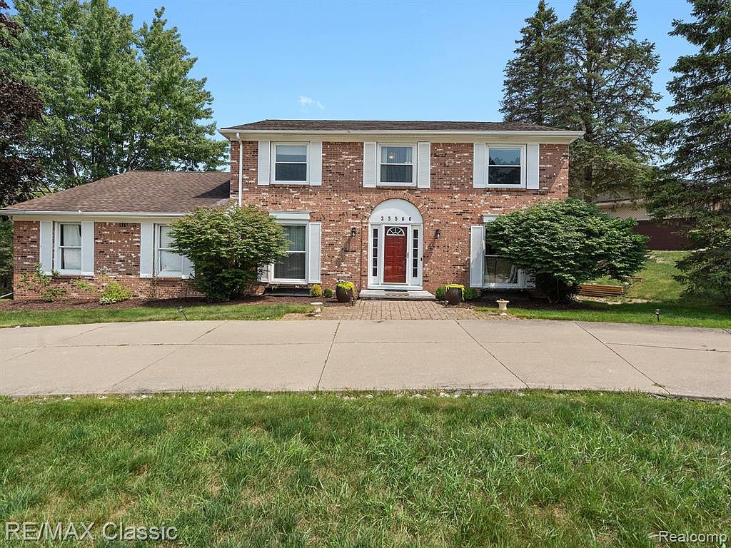 23560 Stonehouse Ct, Farmington, MI 48335 | Zillow