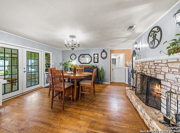 135 Oak Way, Kerrville, TX 78028 | MLS #1699060 | Zillow