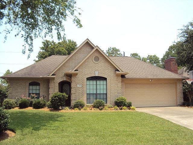 24 Alexander Ct, Angleton, TX 77515 | Zillow