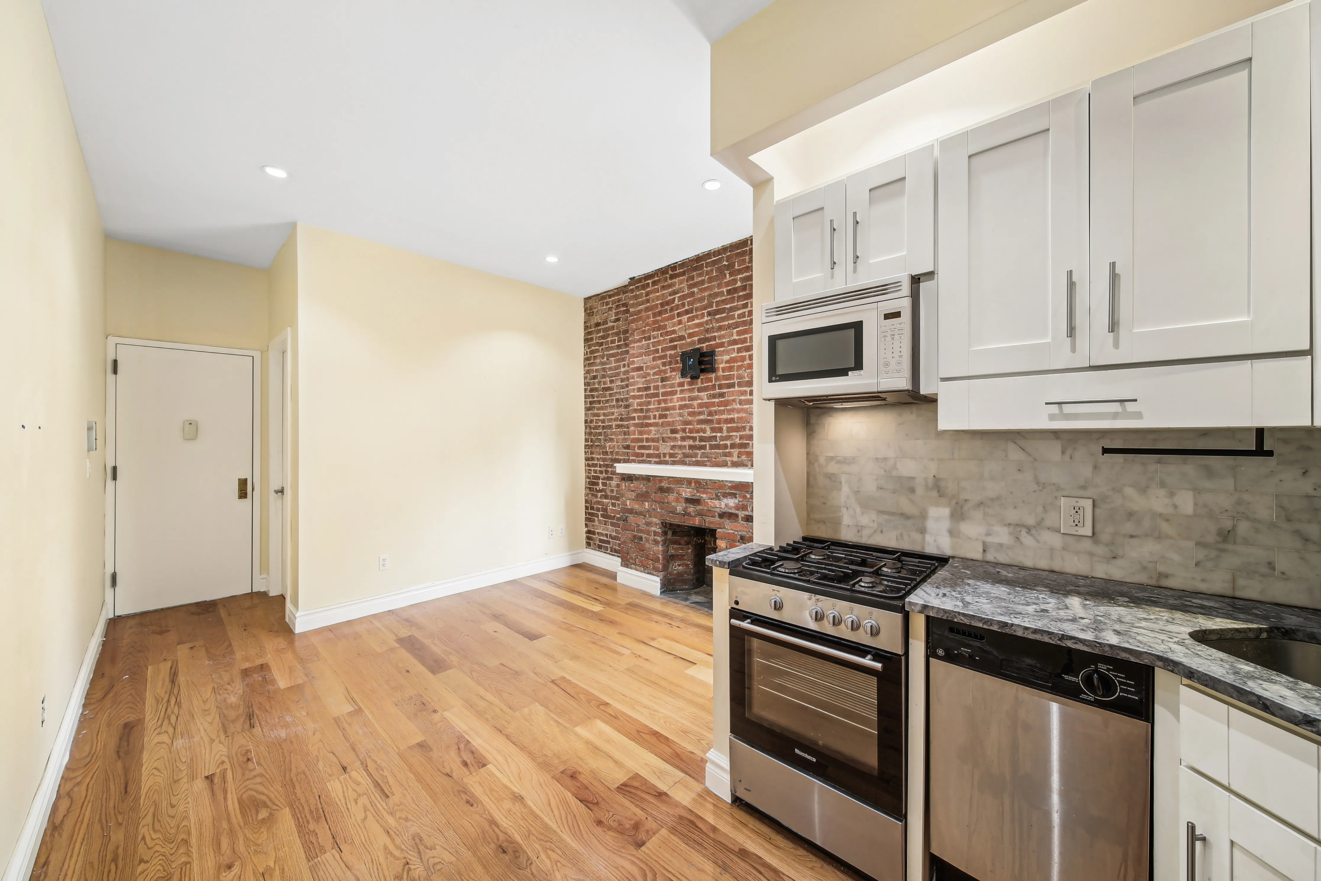 162 East 82nd Street #4C in Upper East Side, Manhattan | StreetEasy