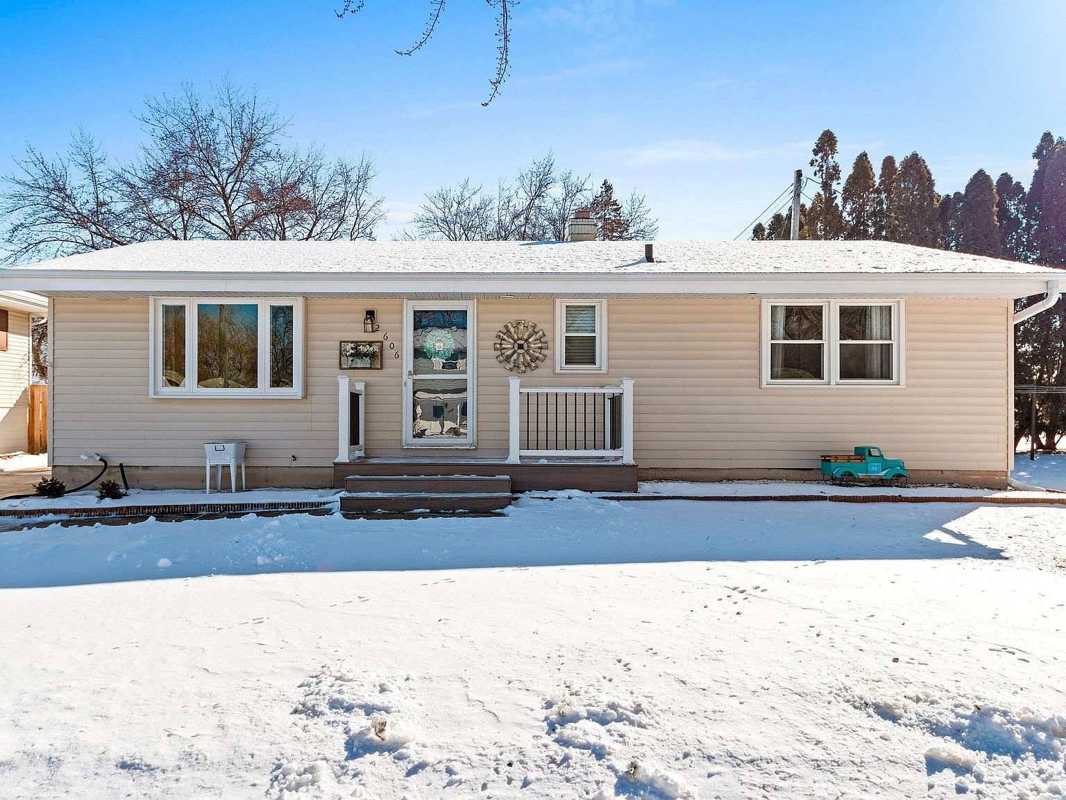 2606 S Walden Ave, Appleton, WI 54915 | MLS #50304875 | Zillow