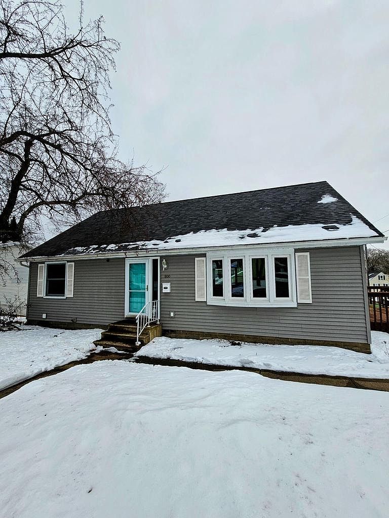 800 Madison STREET, Onalaska, WI 54650 | Zillow