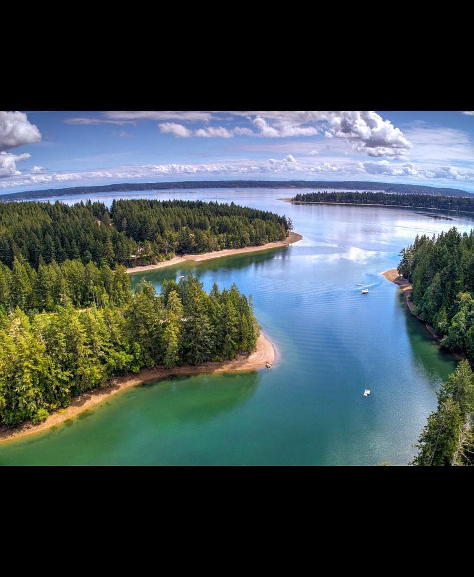 2086 E Grapeview Loop Rd, Grapeview, WA 98546 | Zillow