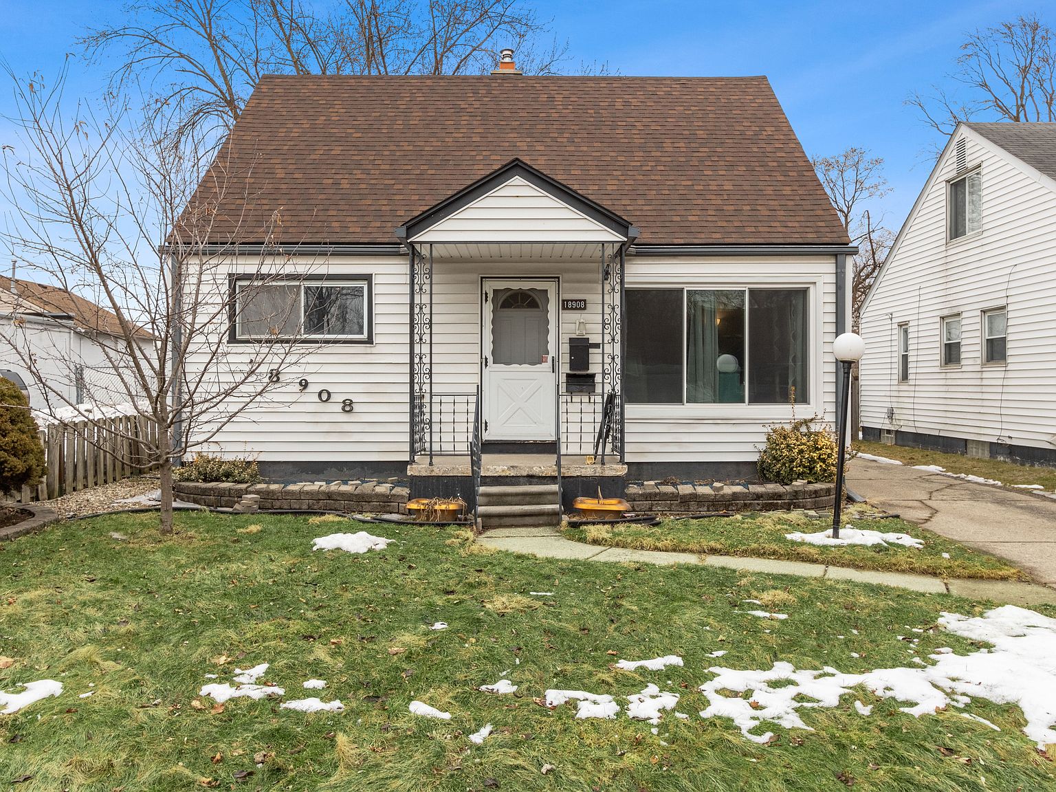 18908 Garfield, Redford, MI 48240 | Zillow