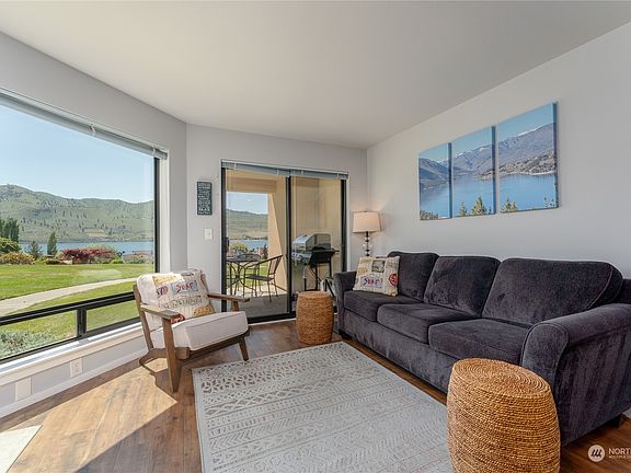 100 Lake Chelan Shores Drive UNIT 17-1, Chelan, WA 98816 | MLS #2237506 ...