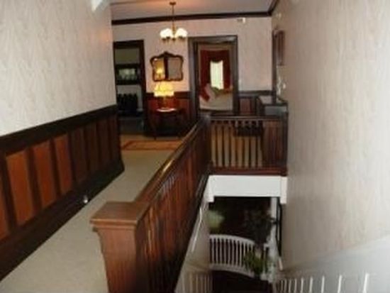 560 Powers Ln, Decatur, IL 62522 | Zillow