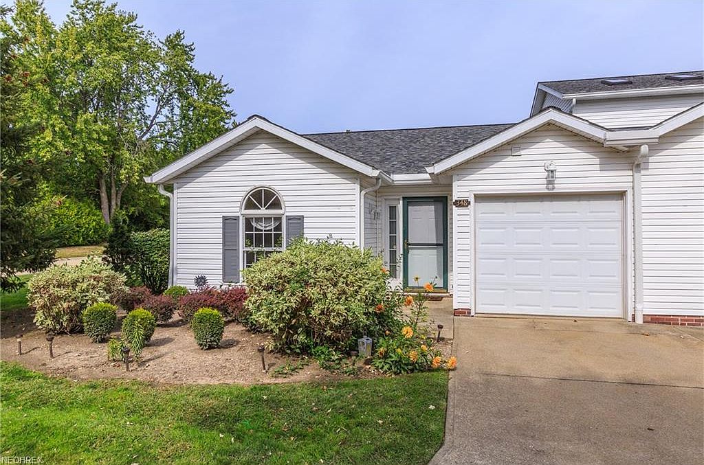348 Harbor Ridge Ln #4, Fairport Harbor, OH 44077 | Zillow
