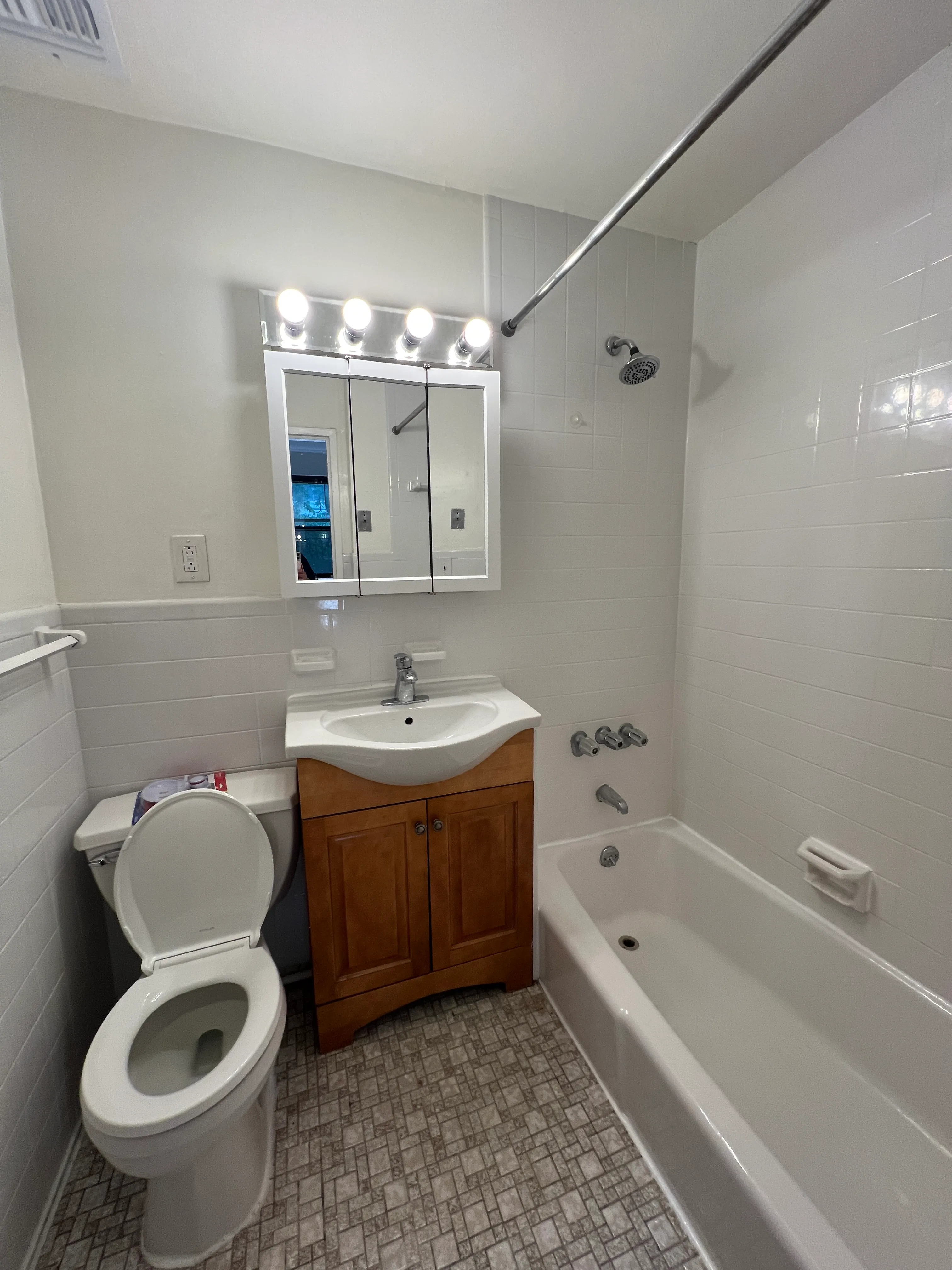 1422 2nd Avenue #2F in Lenox Hill, Manhattan | StreetEasy
