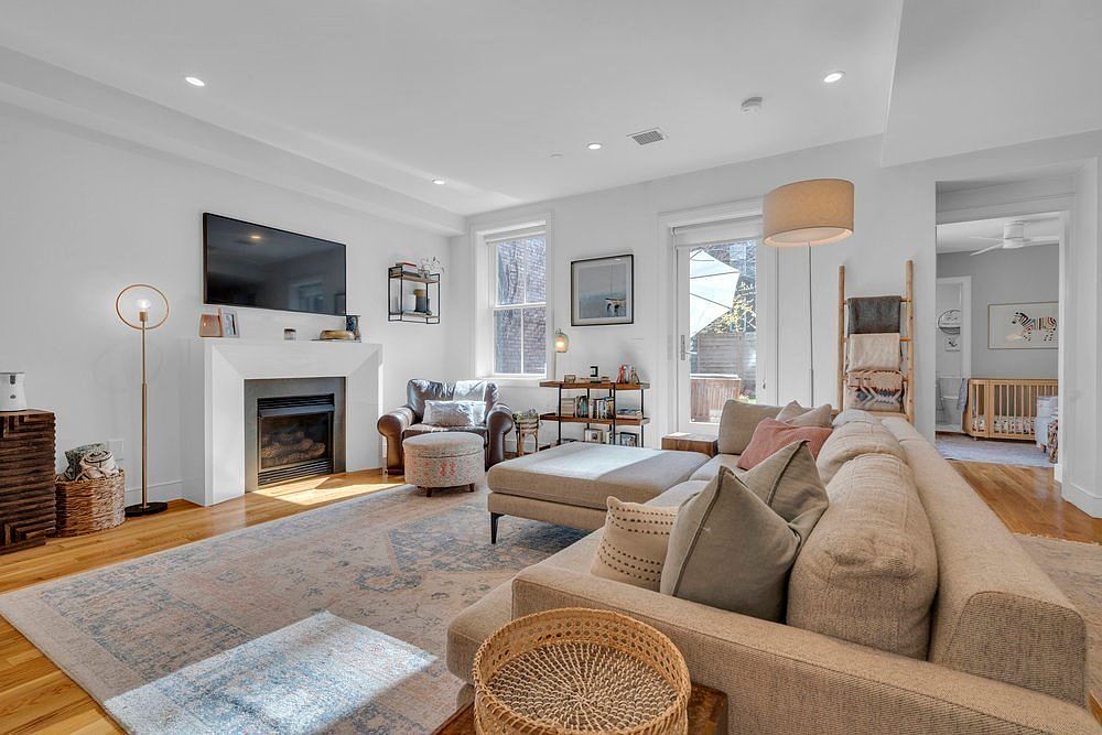 511 Massachusetts Ave Unit 1, Roxbury, MA 02118 | Zillow