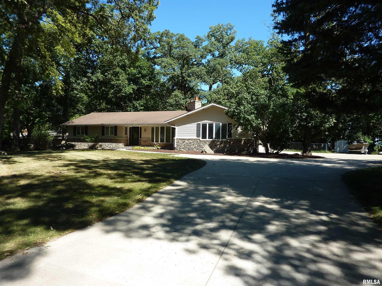 27305 Sherry Ann Ct, Donahue, IA 52746 | Zillow