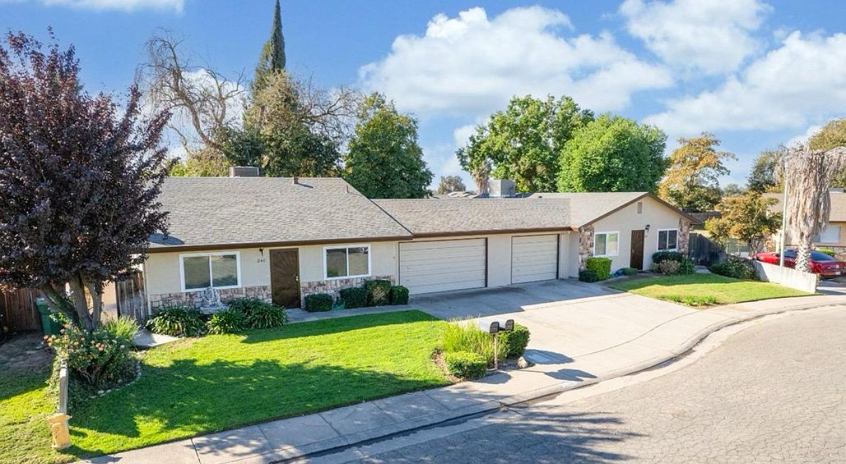 242-240 Eric Cir #242, Galt, CA 95632 | Zillow