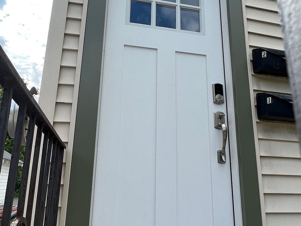 23 Dix Ave APT 2, Glens Falls, NY 12801 | Zillow