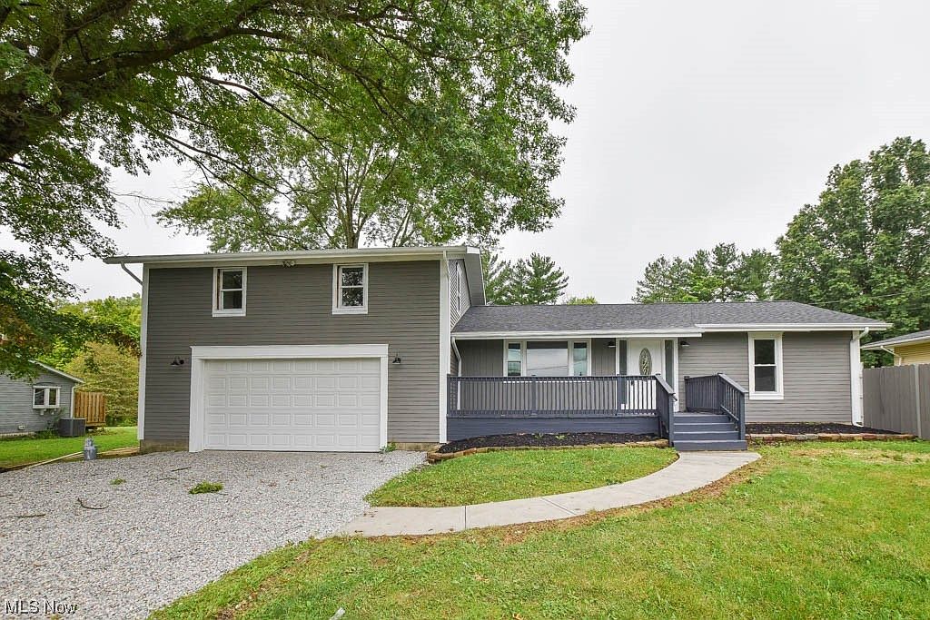 1578 S Plainview Dr, Akron, OH 44321 | Zillow