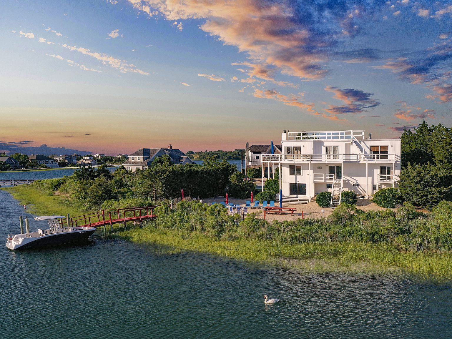 19 Cold Spring Ct, Southampton, NY 11968 | MLS #375542 | Zillow