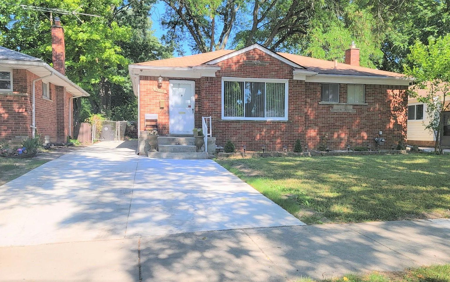 24300 Scotia Rd, Oak Park, MI 48237 | Zillow