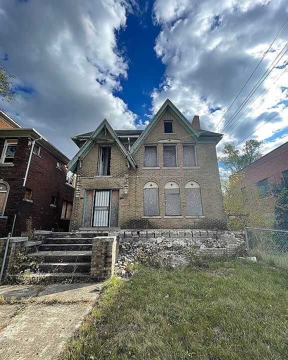 3357 Fullerton St, Detroit, MI 48238 | Zillow