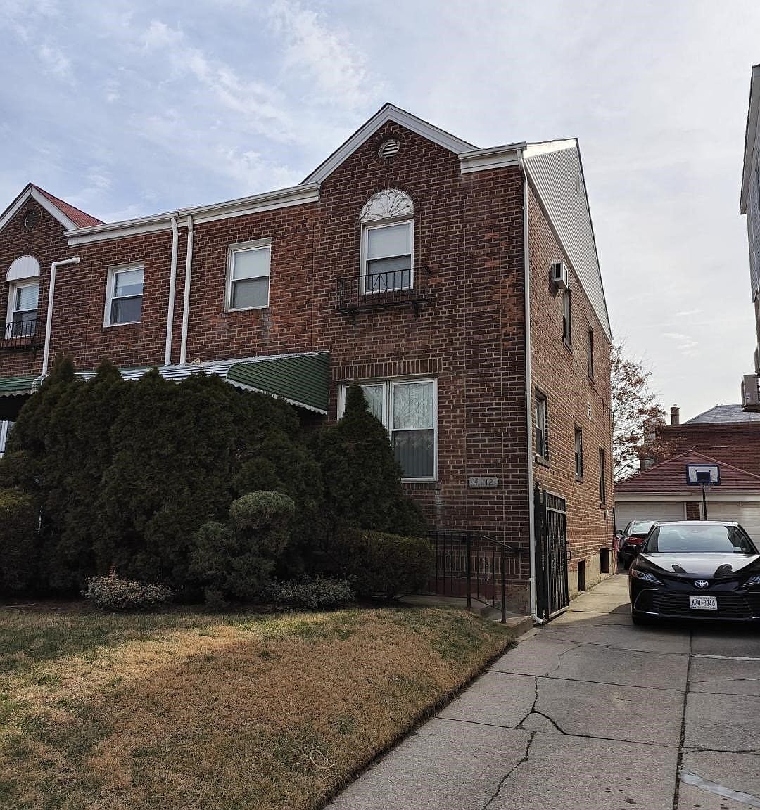 144-12 71st Avenue, Flushing, NY 11367 | Zillow