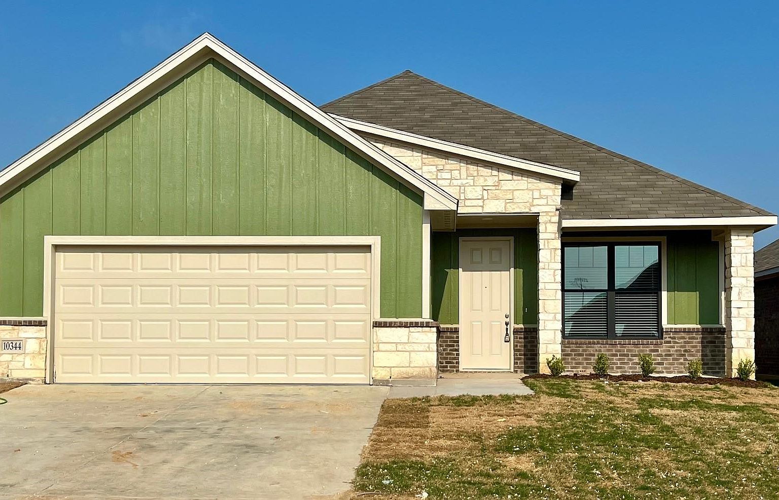 10364 Fort Teran Trl, Crowley, TX 76036 | Zillow