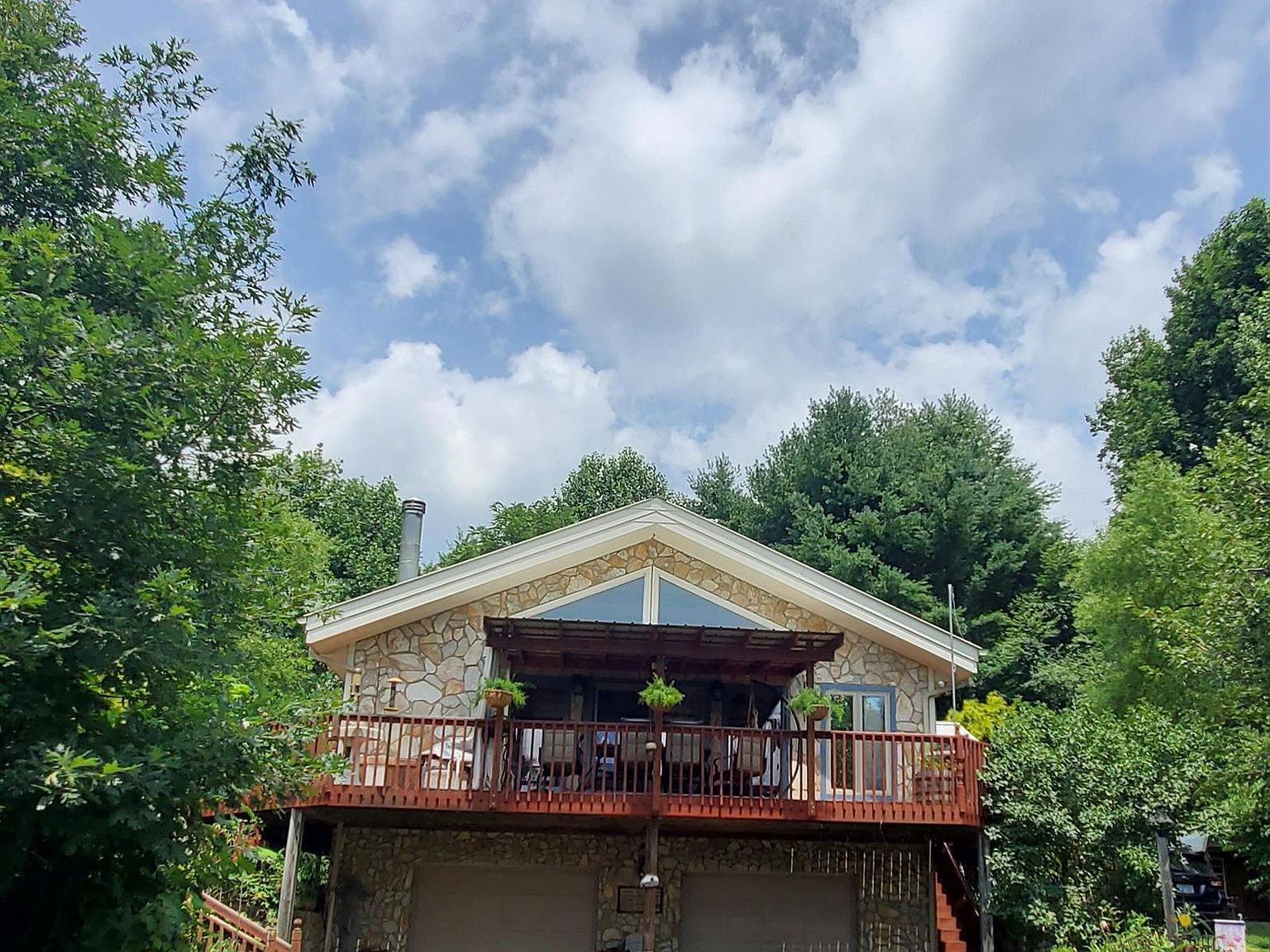 1401 Harrell Hill Rd, Bakersville, NC 28705 | MLS #4156568 | Zillow