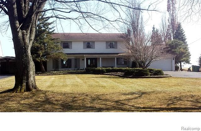 48984 Point Lakeview Dr, Chesterfield, MI 48047 | Zillow