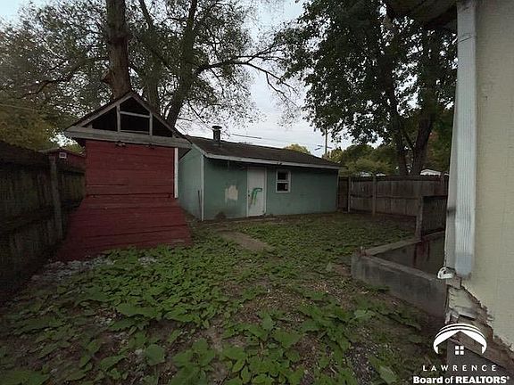 412 Oak St, Perry, KS 66073 | MLS #159657 | Zillow