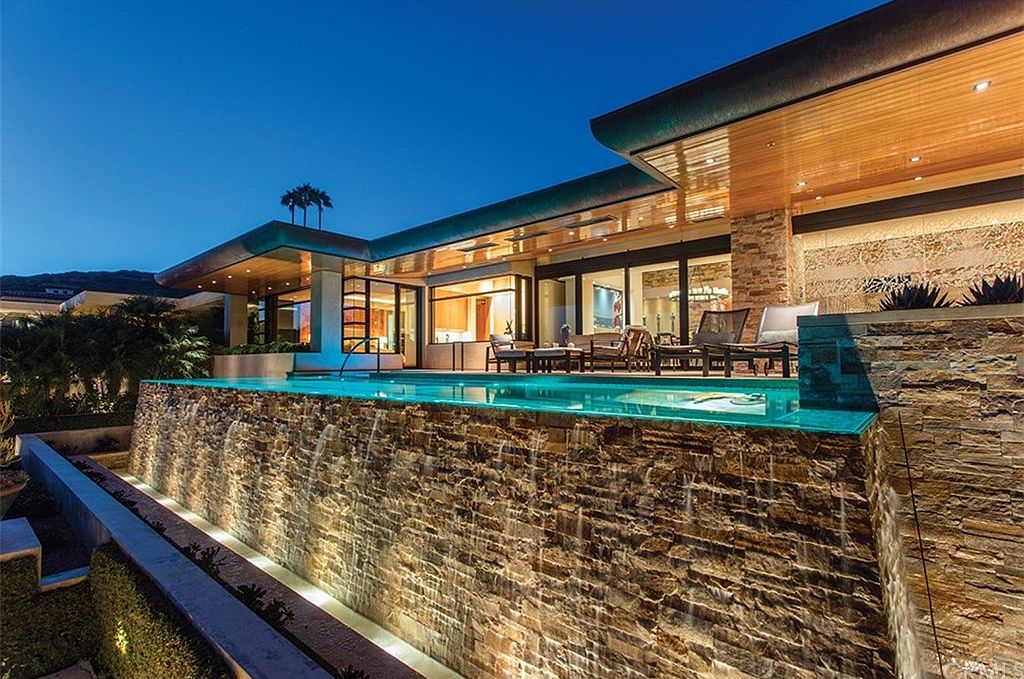 2526 Riviera Dr, Laguna Beach, CA 92651 | Zillow