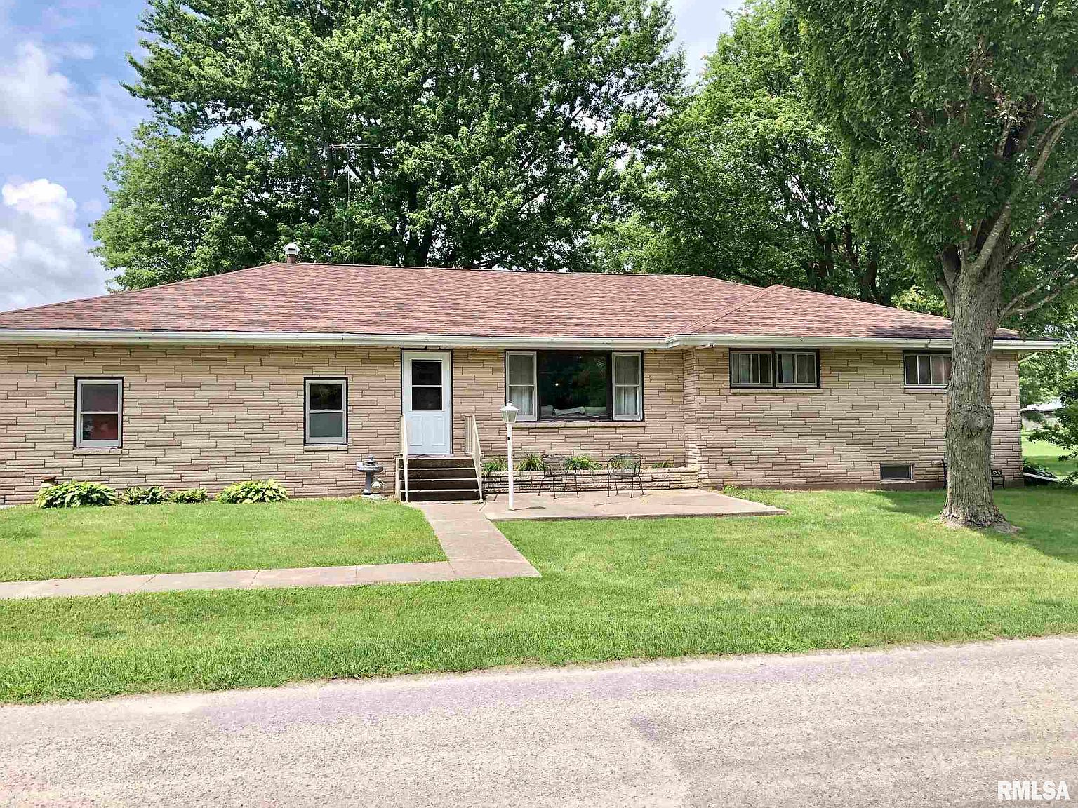 900 Smith St, Hooppole, IL 61258 | Zillow