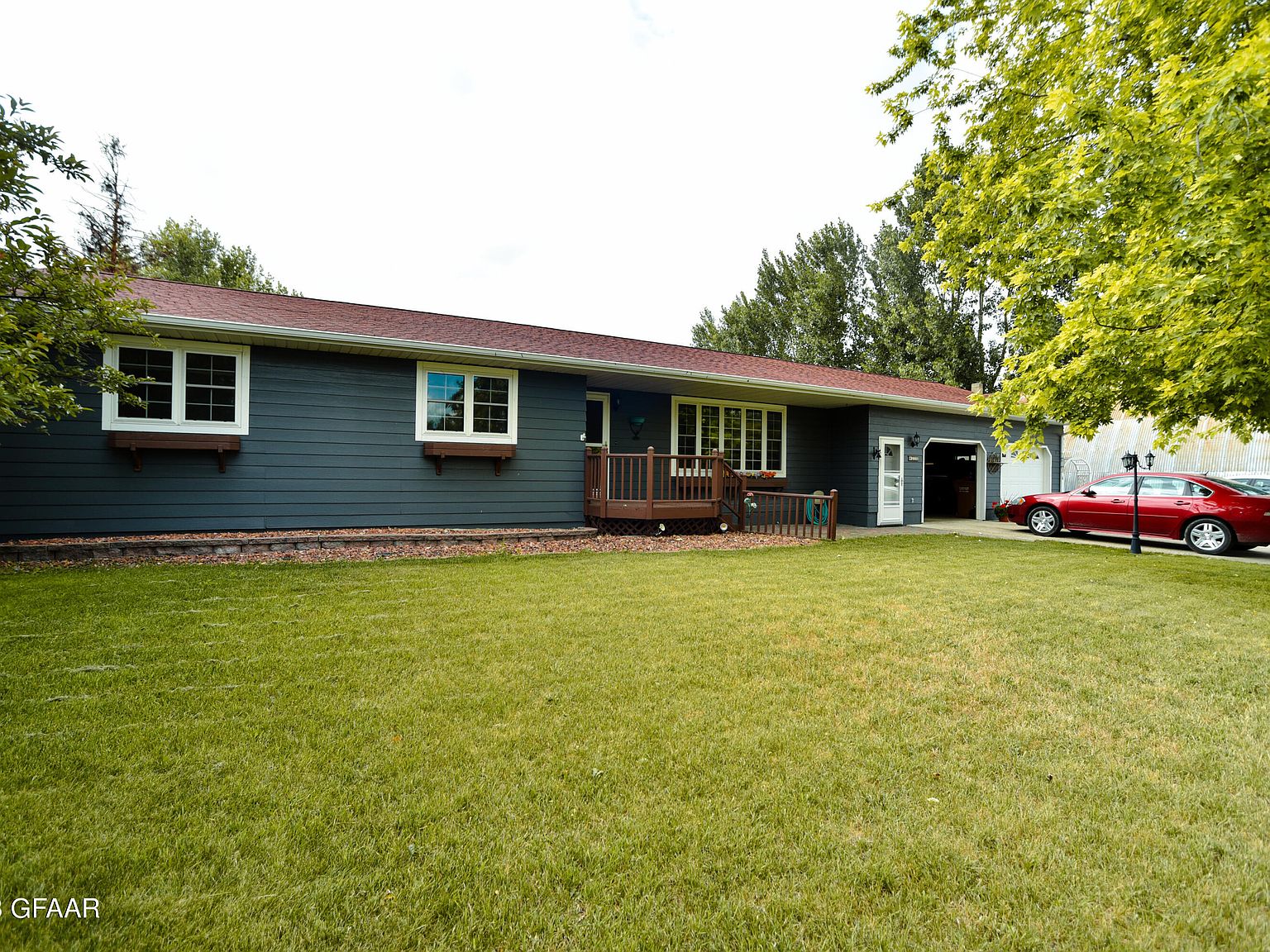 235 N Cavalier St, Pembina, ND 58271 | Zillow