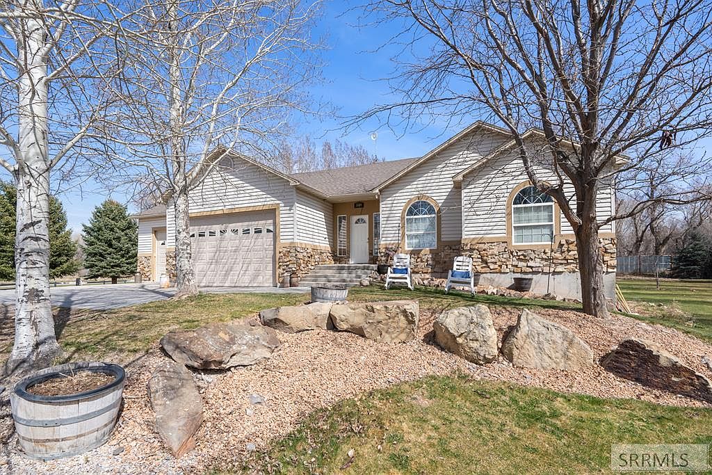 548 N Lewis Ln, Rigby, ID 83442 | Zillow