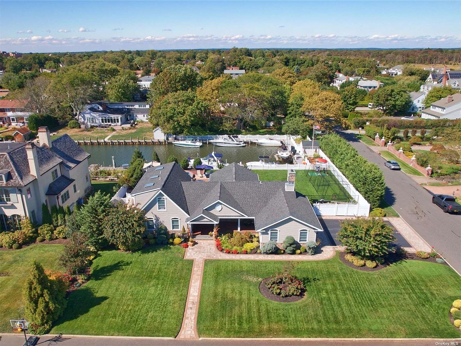 3 Sexton Drive, West Islip, NY 11795 | MLS #3502223 | Zillow