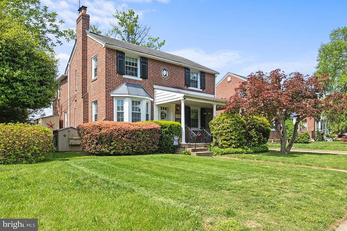 914 Rhawn St, Philadelphia, PA 19111 | Zillow