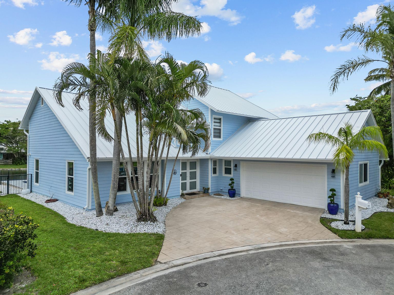 9029 SE Breeze Way, Hobe Sound, FL 33455 | MLS #RX-10987413 | Zillow