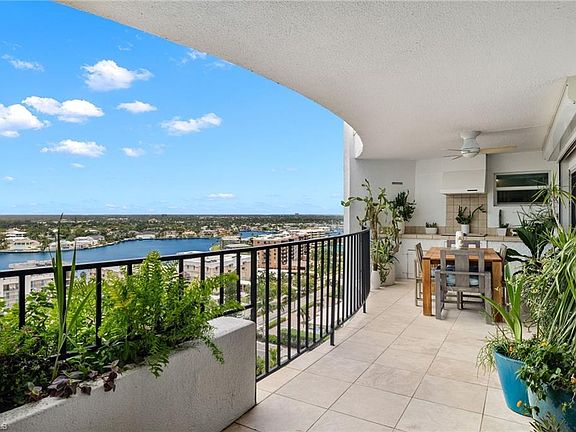 3951 Gulf Shore Blvd N PENTHOUSE 2C, Naples, FL 34103 | MLS #224049388 ...