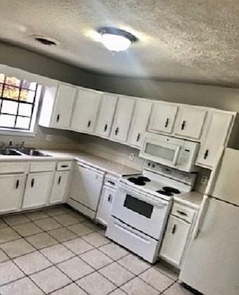 52 Landmark Loop APT R, Jackson, TN 38305 | Zillow