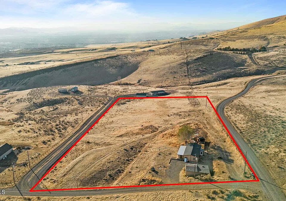 350 Spring View Dr, Yakima, WA 98901 | Zillow
