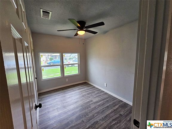 2210 Louise St, Seguin, TX 78155 | MLS #528596 | Zillow