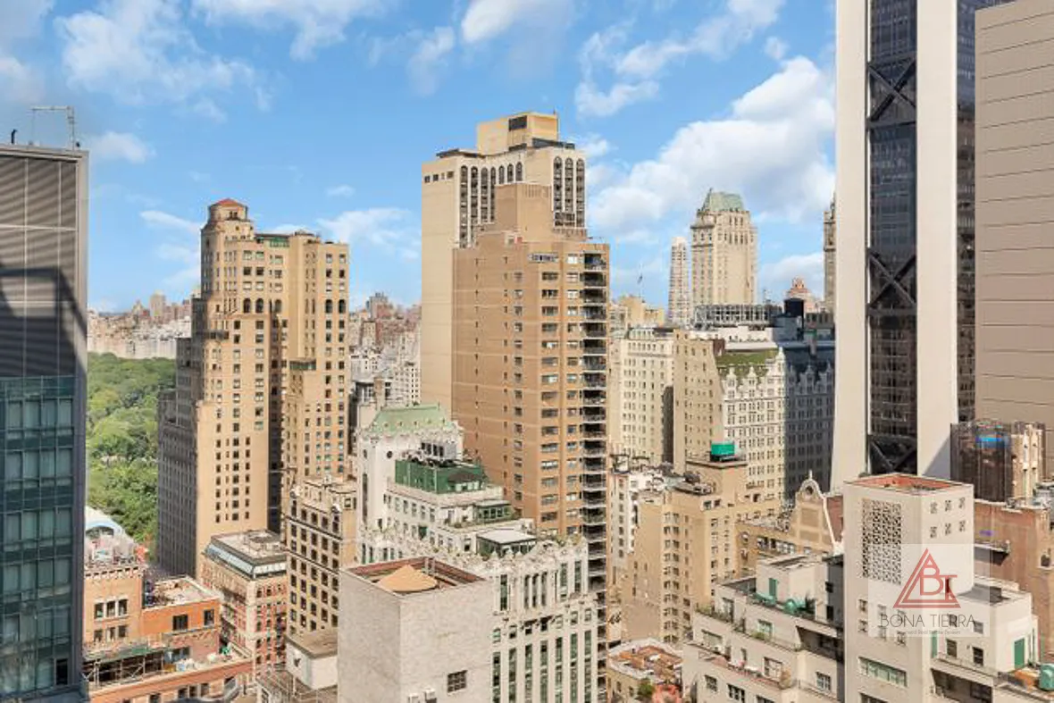 58 West 58th Street #30G in Midtown, Manhattan | StreetEasy