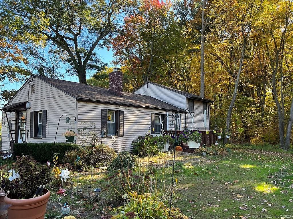 4 Enders Rd, Windsor, CT 06095 | Zillow